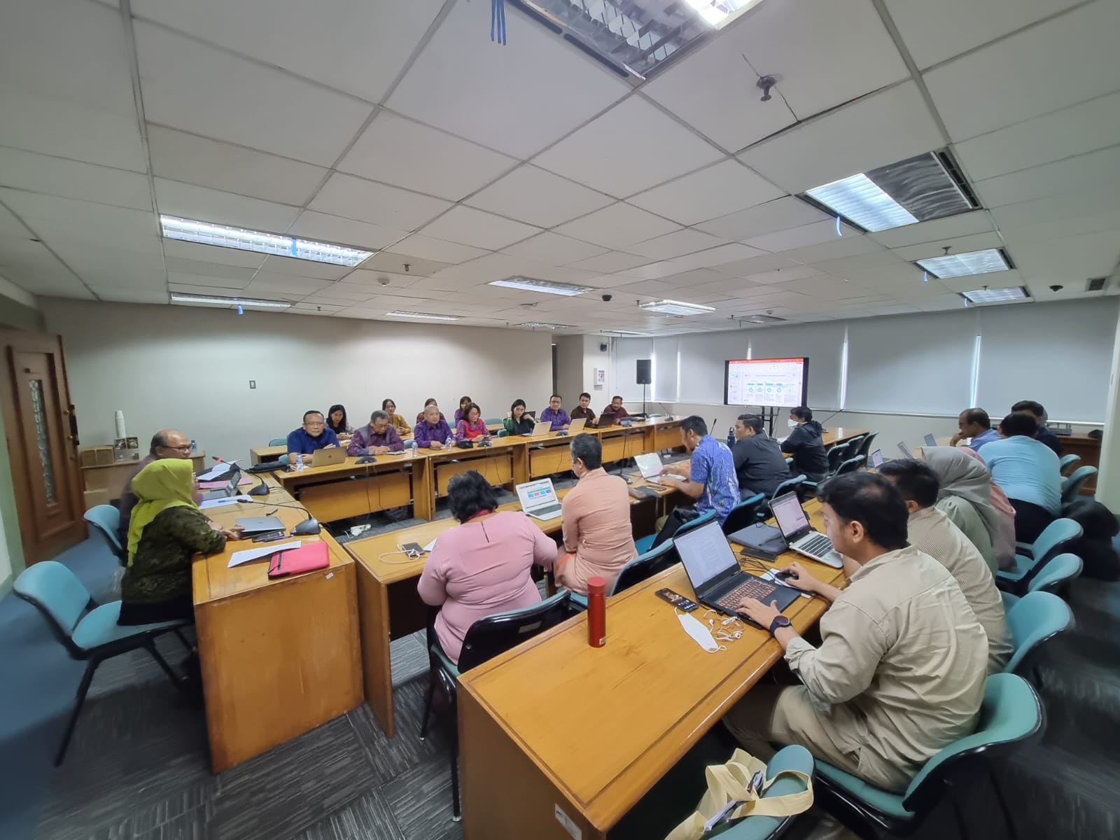 KONSULTASI DAN PEMAPARAN PROPOSAL DALAM RANGKA PENYUSUNAN PETA JALAN ...