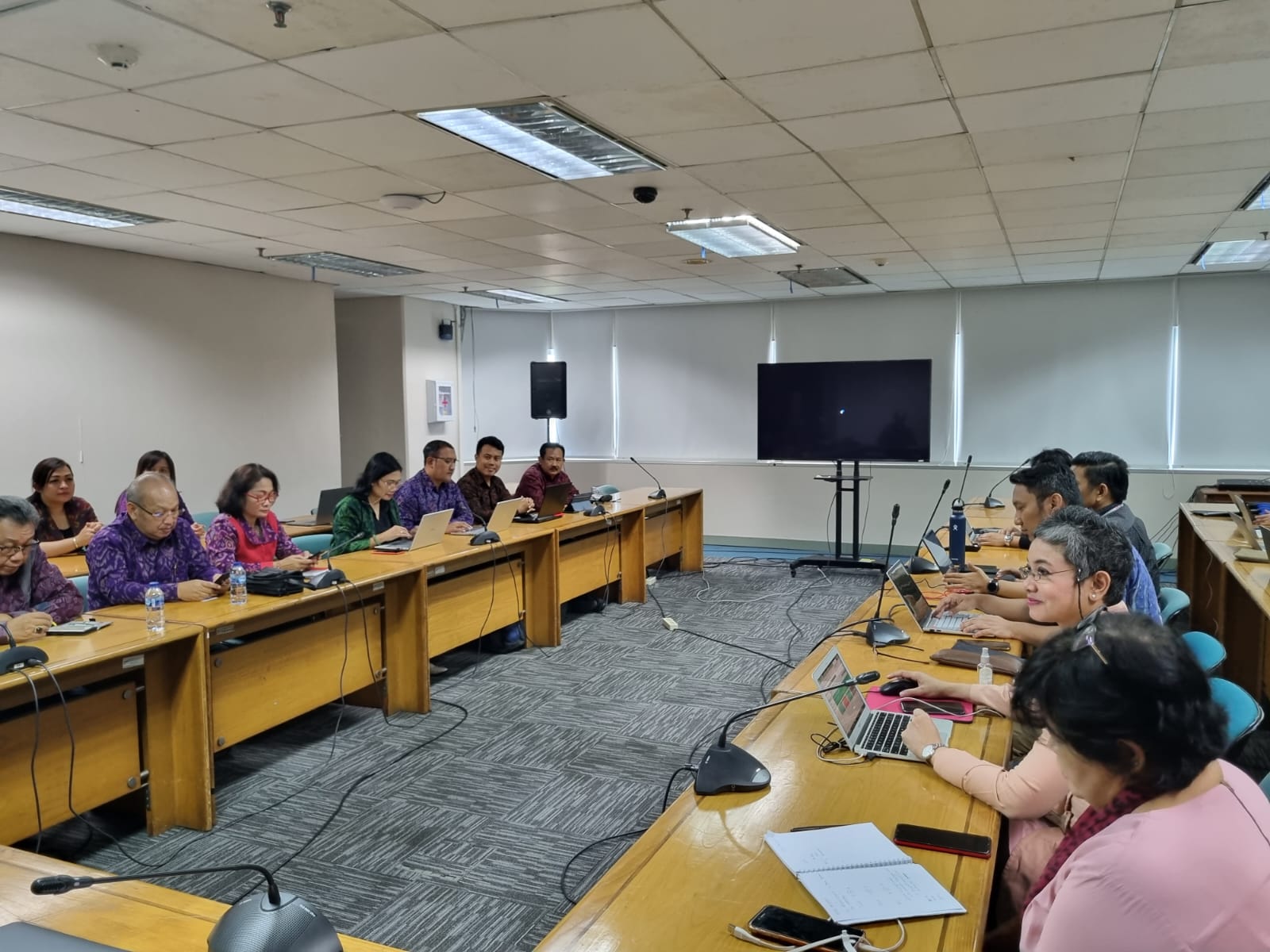 KONSULTASI DAN PEMAPARAN PROPOSAL DALAM RANGKA PENYUSUNAN PETA JALAN ...