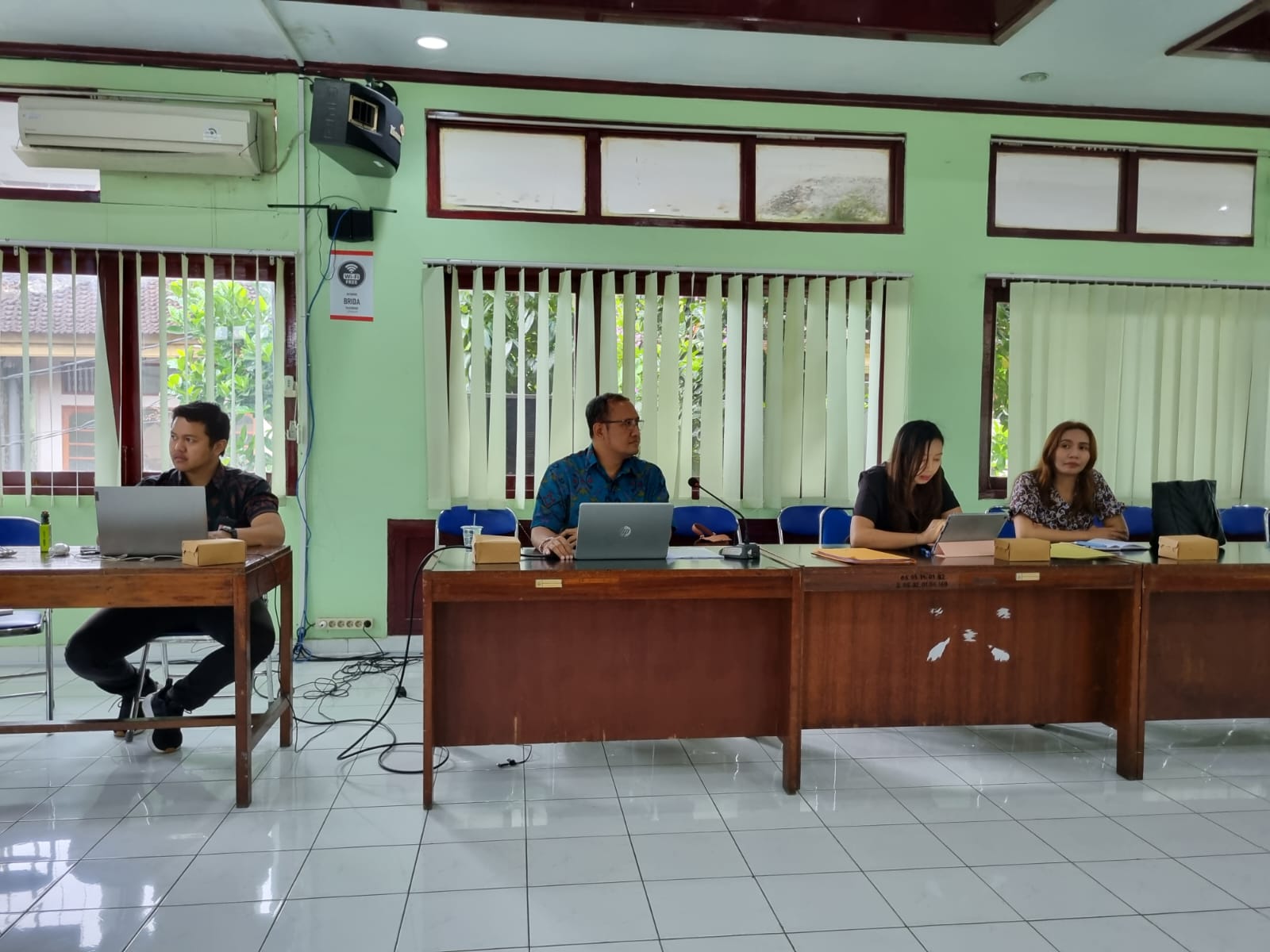 RAPAT LAPORAN BULANAN PENYUSUNAN RENCANA INDUK DAN PETA JALAN PEMAJUAN ...